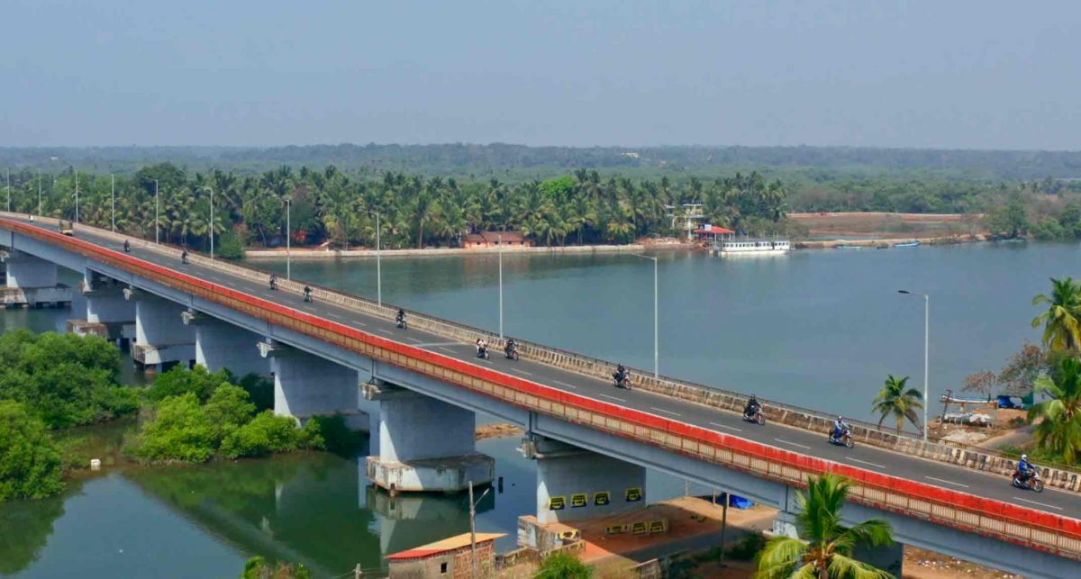 South India Motorcycle Tours On Royal Enfield Motorbikes